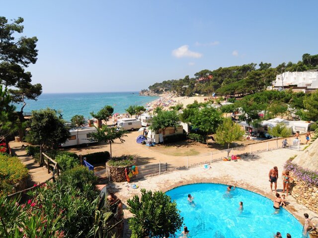 Camping Spain // Find the best campsites in Spain // Alan Rogers