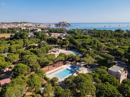 Camping Corsica // Best Selection of Corsica Campsites // Alan Rogers