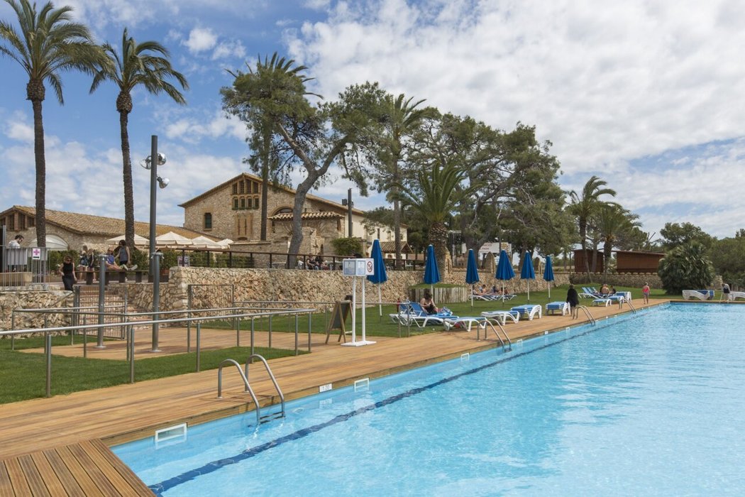 Top 8 Campsites in Spain Near Barcelona | Alan Rogers