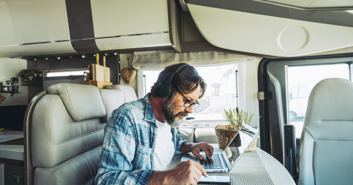 Choosing the Right Campsite in France for Digital Nomads | Alan Rogers